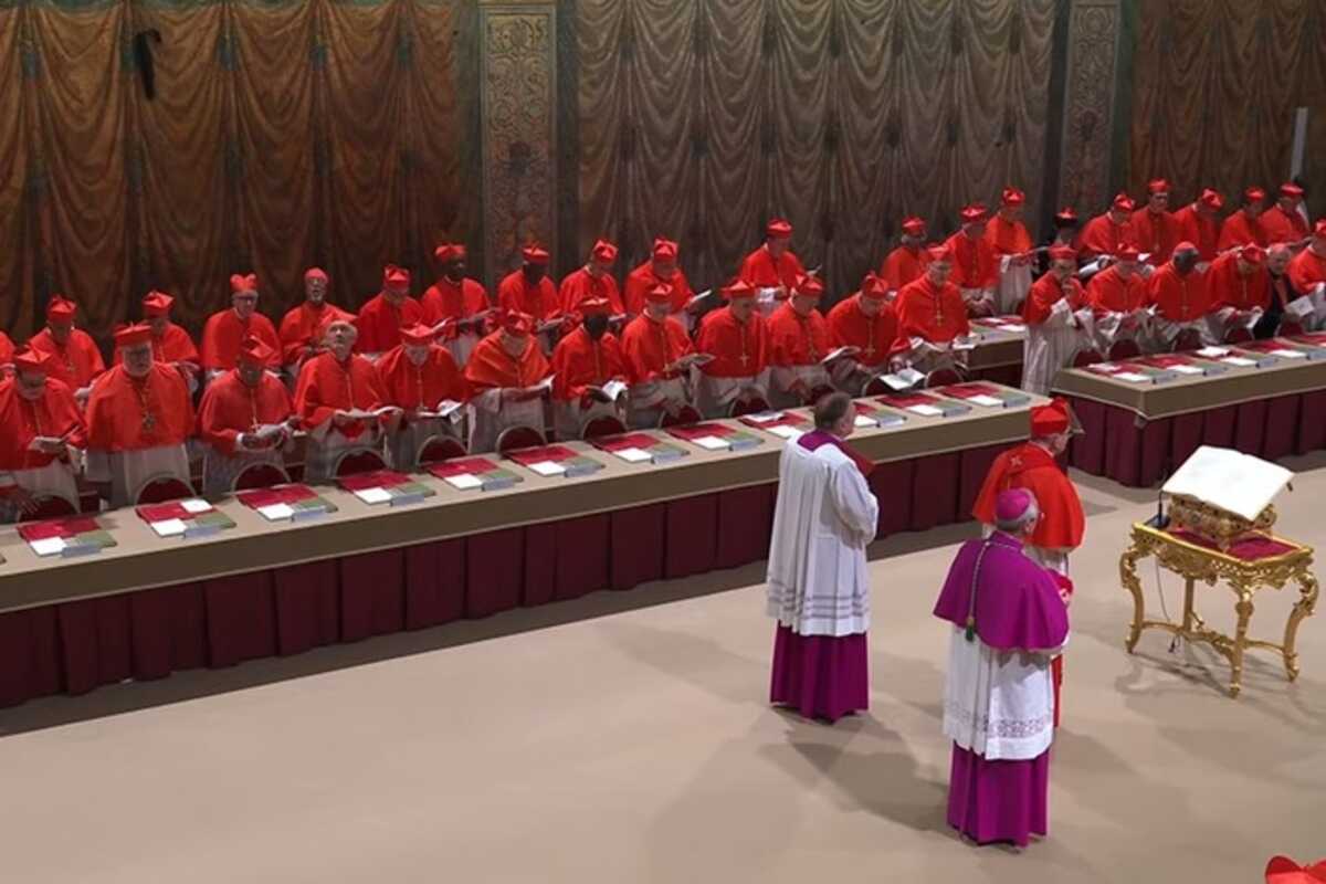 Conclave: na Sistina, cardeais fazem juramento para escolha do papa - Portal TOP Mídia News