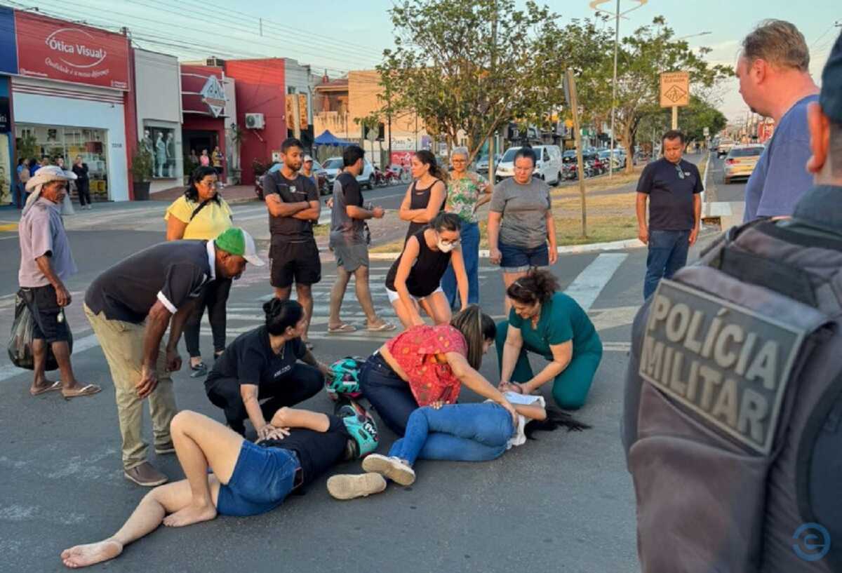 Mulheres ficam feridas em acidente envolvendo com moto e caminhonete em Coxim - Portal TOP Mídia ...