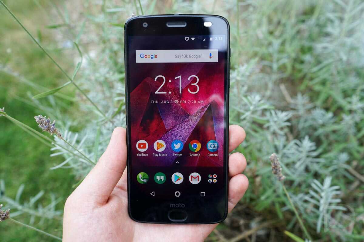 Top da Motorola traz telão e câmera incrível para bater rival - Portal ...
