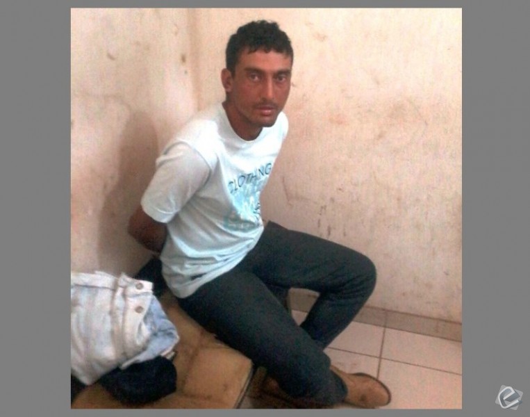 Durante Blitz Polícia Prende Homem Com Mandado De Prisão Em Aberto Por